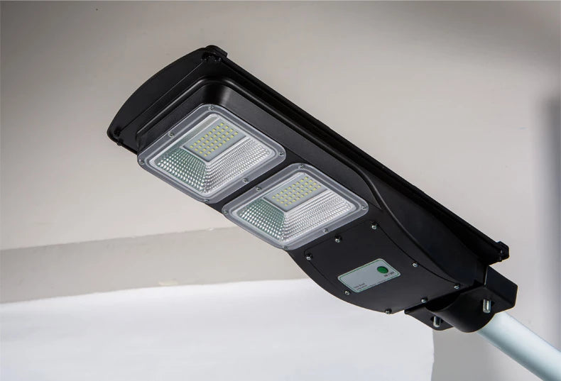 Zonne-energie MegaLight™️ - 60W Straatlantaarn met Hoge Helderheid van ...